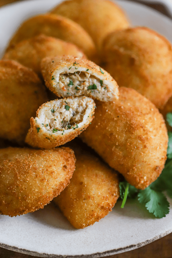 Tuna Rissois (Rissois de atum) - Crumb-Snatched