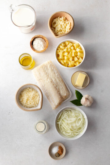 Bacalhau com natas (Portuguese salted cod with cream sauce)