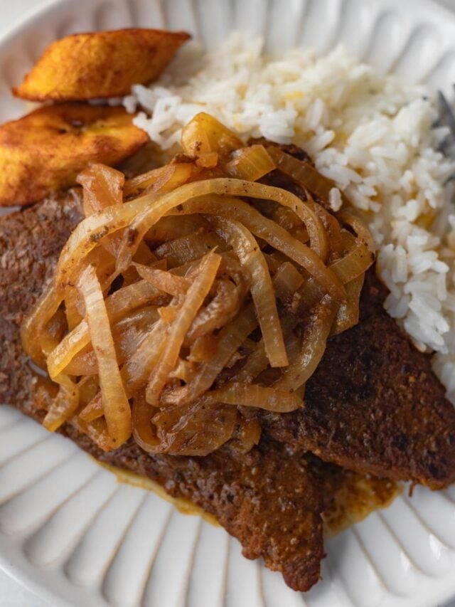 Bistec Encebollado (Steak and Onions) - Crumb-Snatched